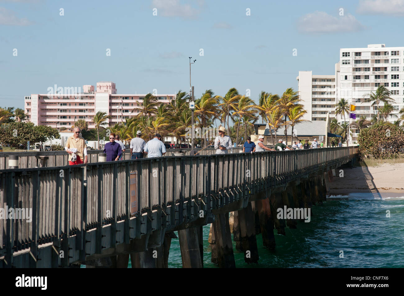 Pompano Beach pier Stock Photo - Alamy