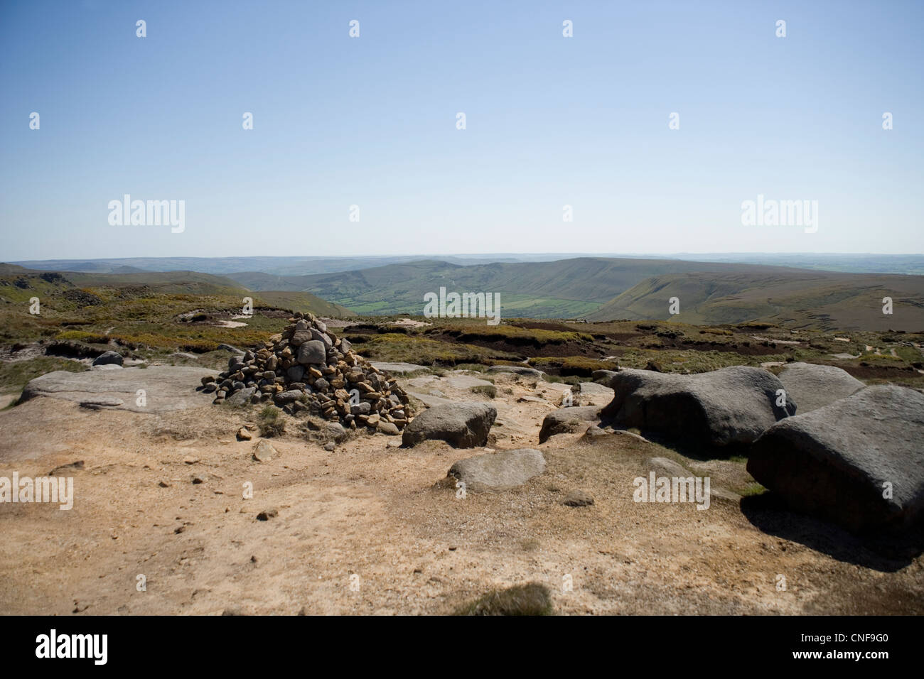Looking towards Jacobs Ladder from Kinder Low on Kinder Scout in the ...