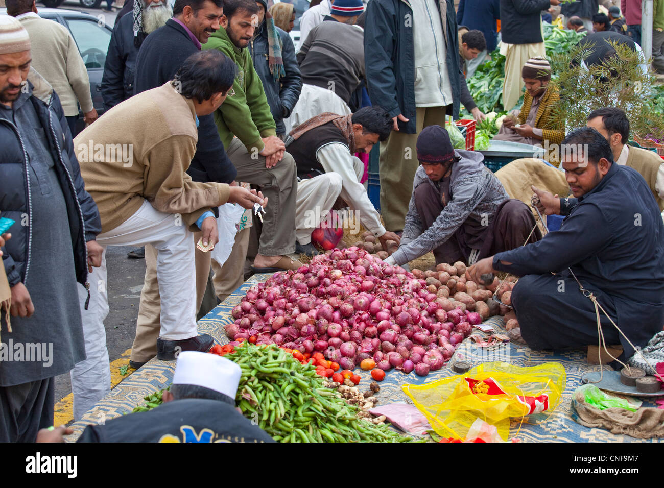 Pakistan vegetable market hi-res stock photography and images - Alamy