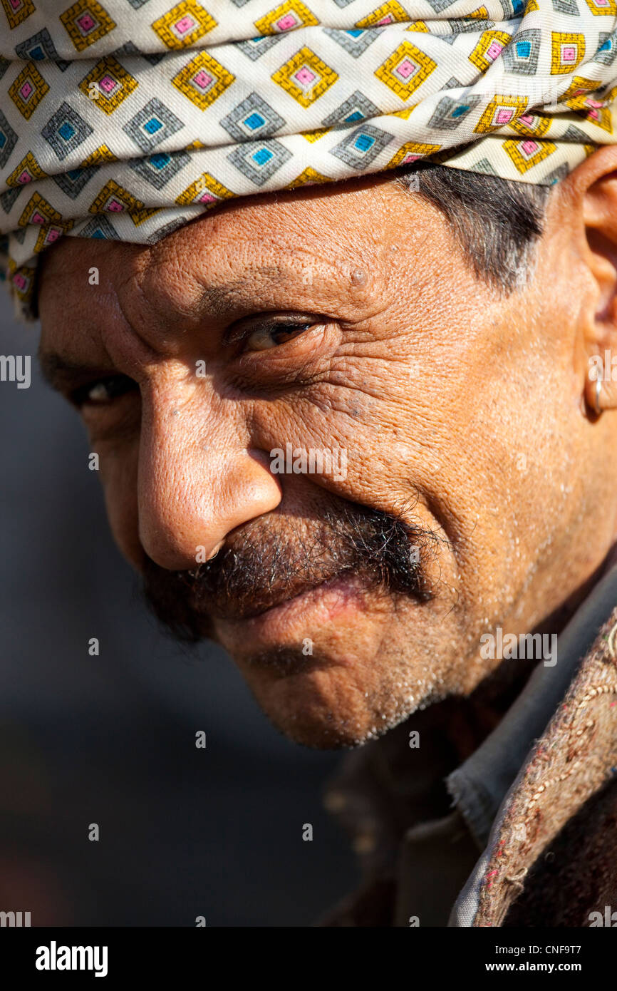 Pakistan man portrait pakistani hi-res stock photography and images - Alamy