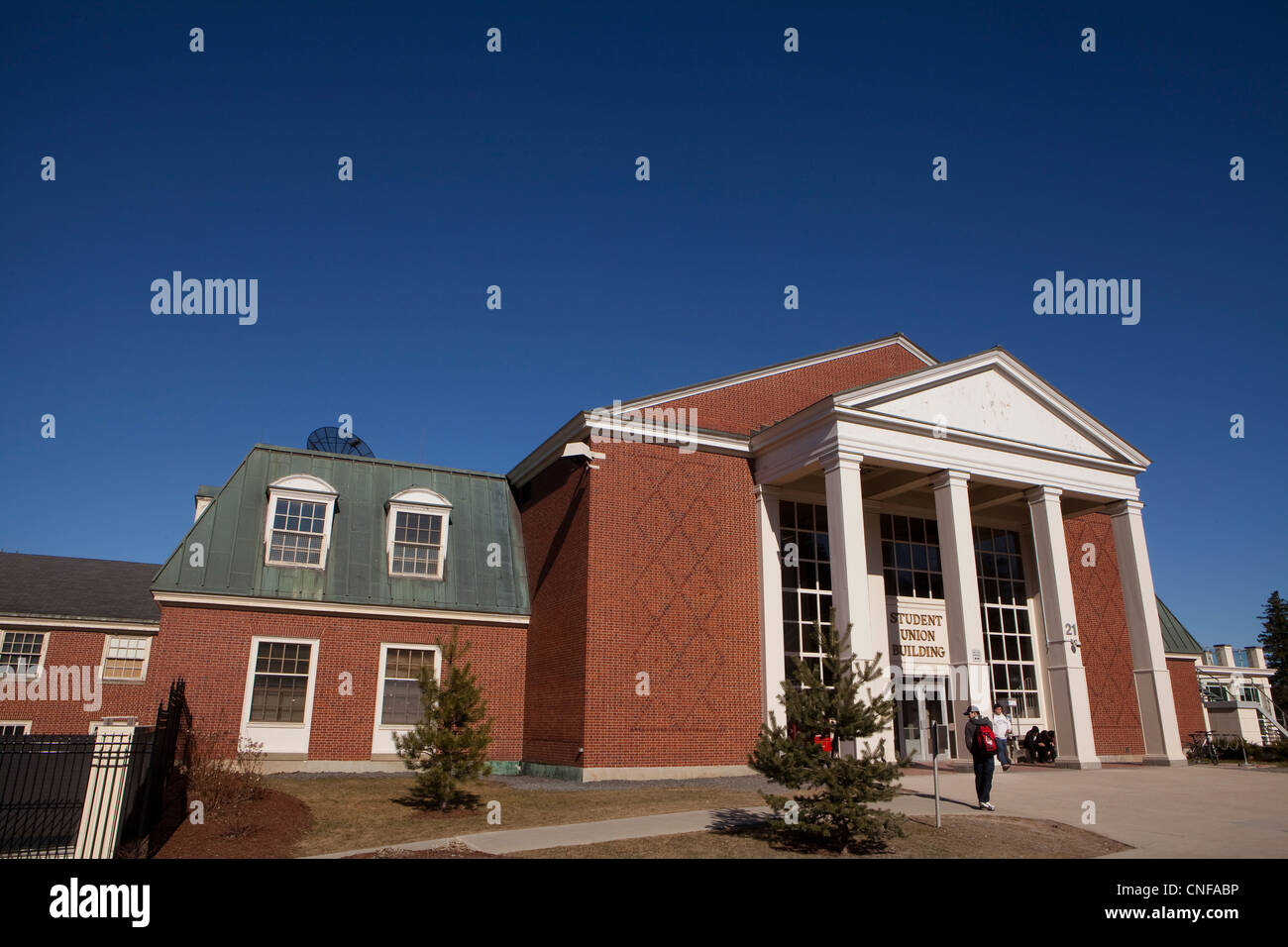 Students hang out by the University of New Brunswick (UNB) Student ...