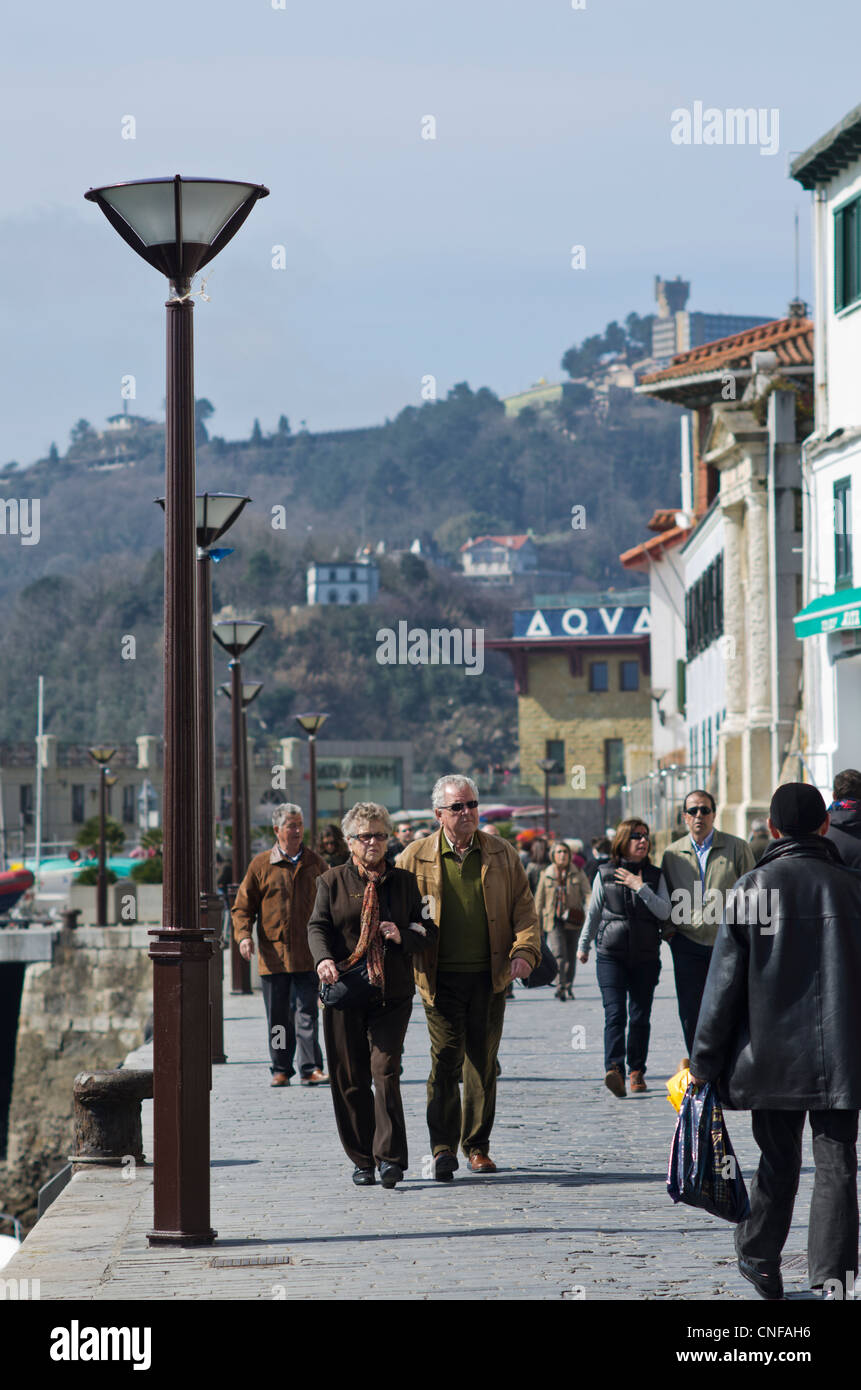 Port walking people spaniards hi-res stock photography and images - Alamy
