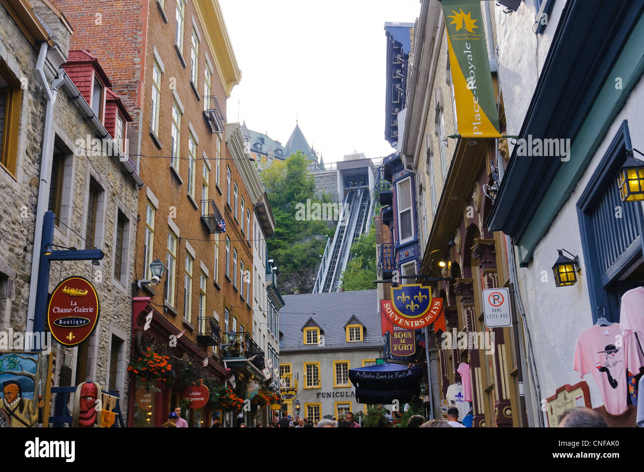 Old Quebec city, Canada with historic buildings, restaurants ...