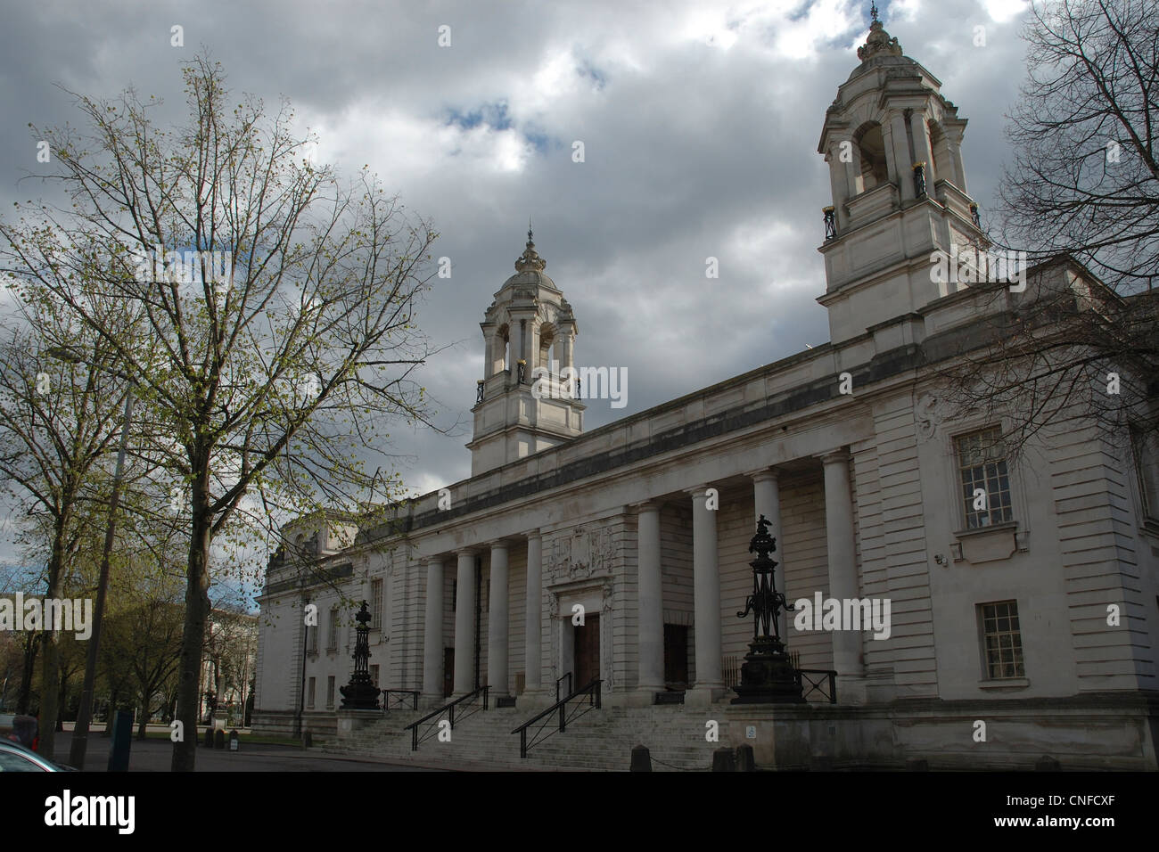 Cardiff crown court Stock Photo - Alamy