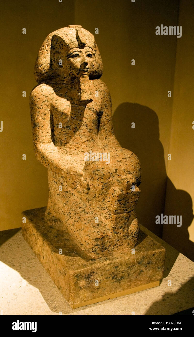Queen hatshepsut hi-res stock photography and images - Alamy