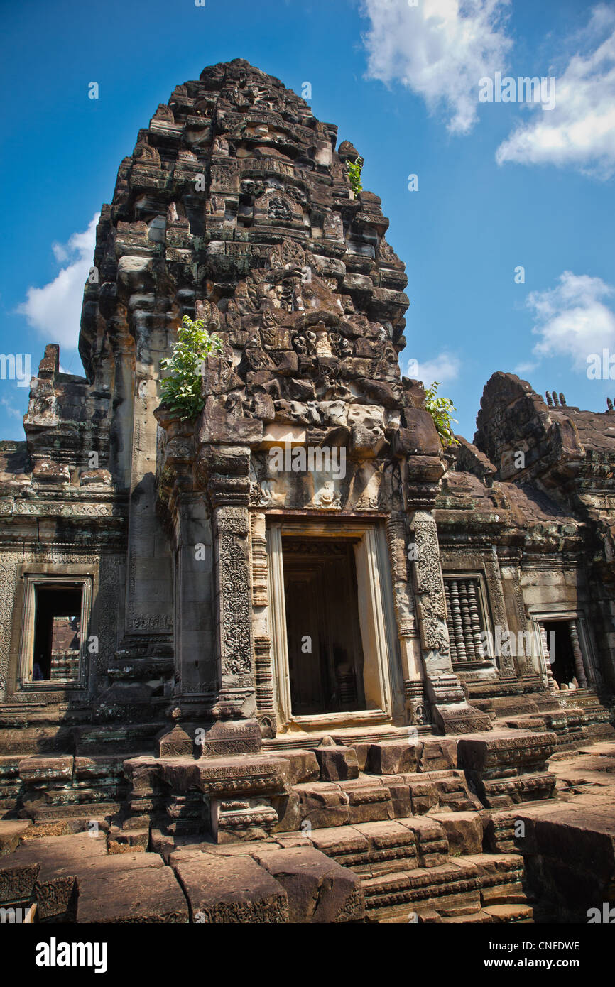 Roluos Group Angkor Temple Stock Photo - Alamy