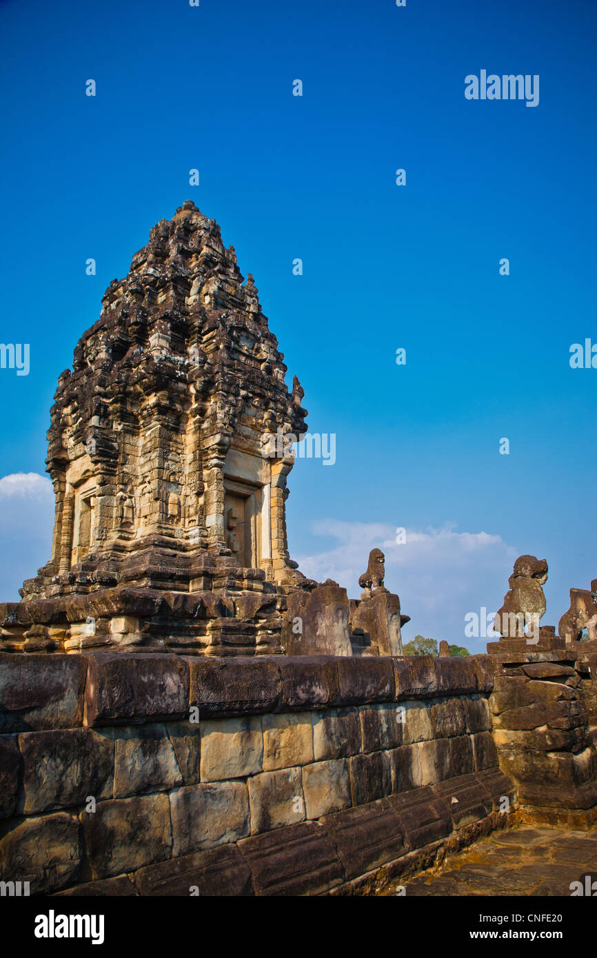Angkor bakong temple hi-res stock photography and images - Alamy