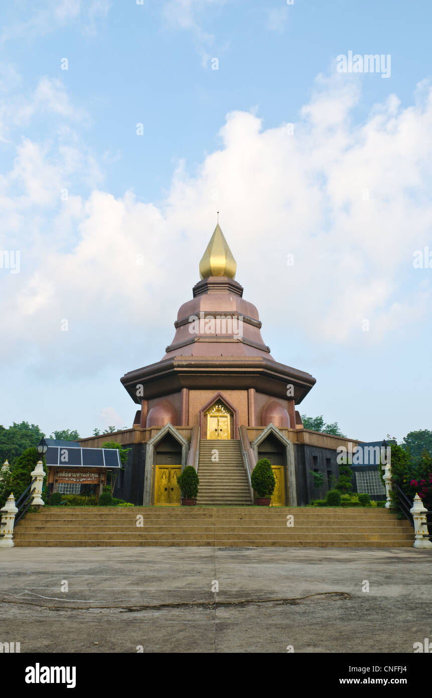 Thai old temple hi-res stock photography and images - Alamy