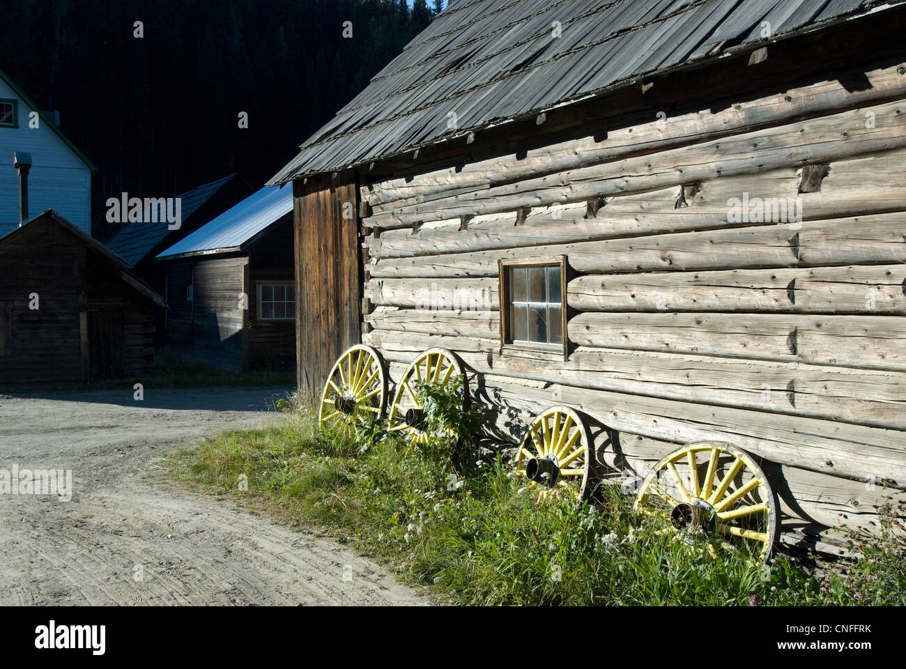 Ancient log-cabin in a gold rush era Stock Photo - Alamy