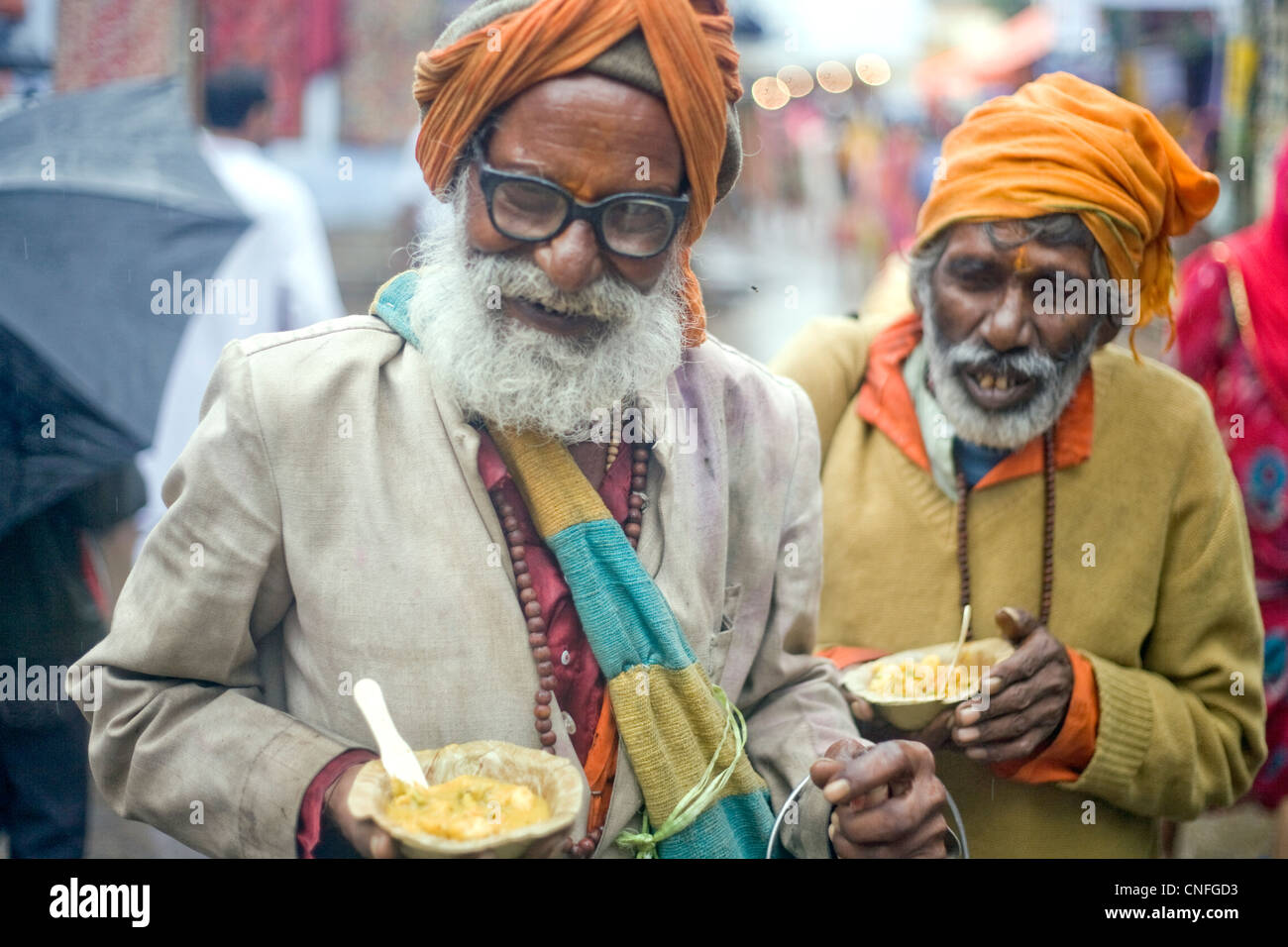 Indian beggars pushkar hi-res stock photography and images - Alamy