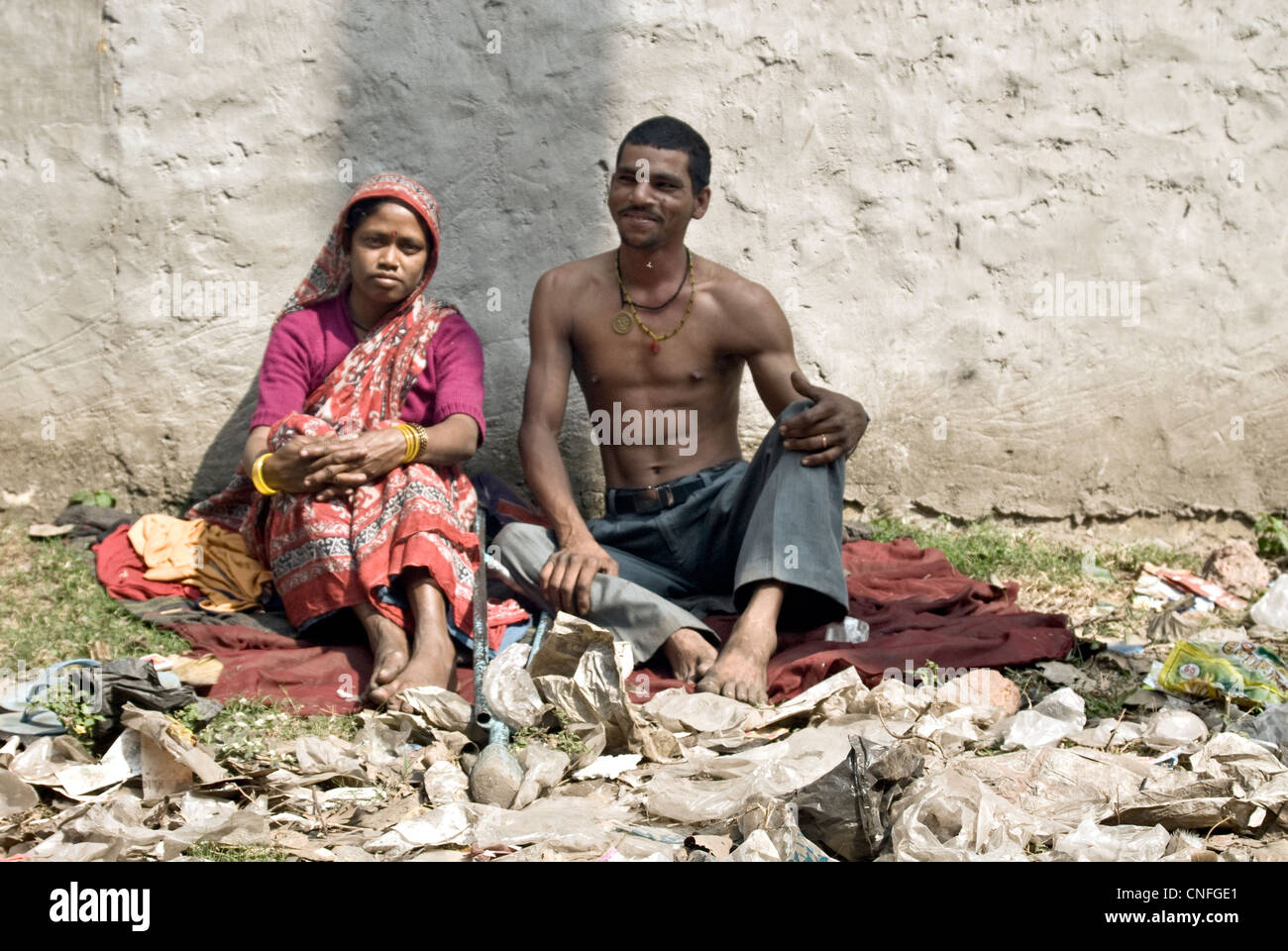 Homeless couple from kolkata india hi-res stock photography and images ...