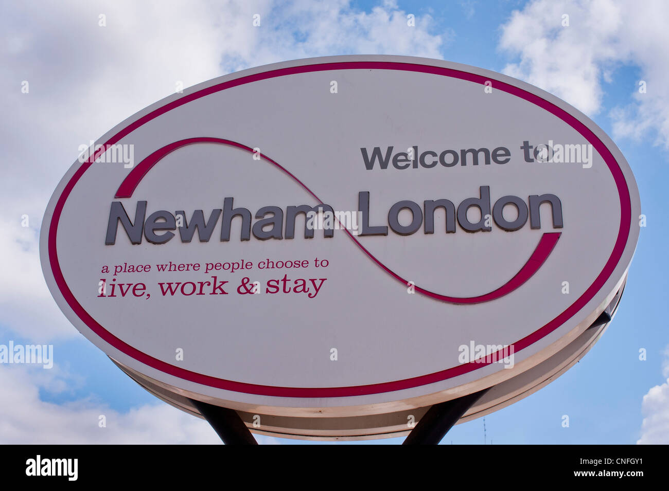 England london welcome sign london hi-res stock photography and images ...