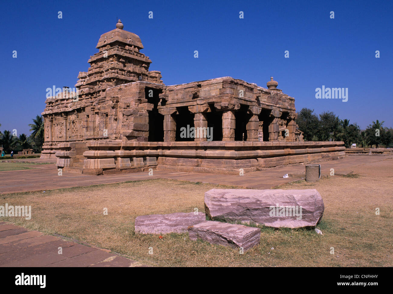 pattadakal temple architecture india Stock Photo - Alamy
