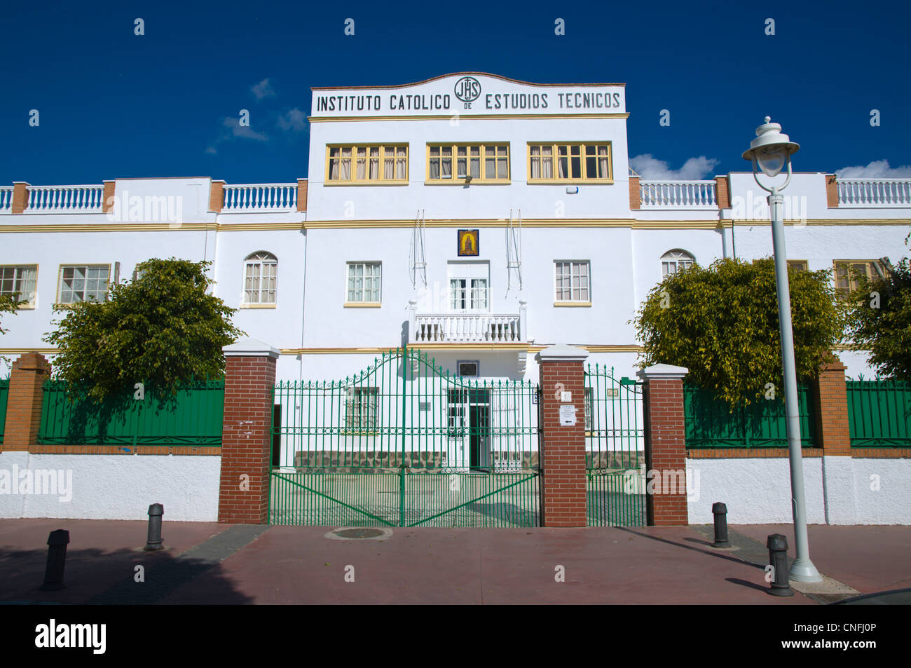 Vocational school building hi-res stock photography and images - Alamy