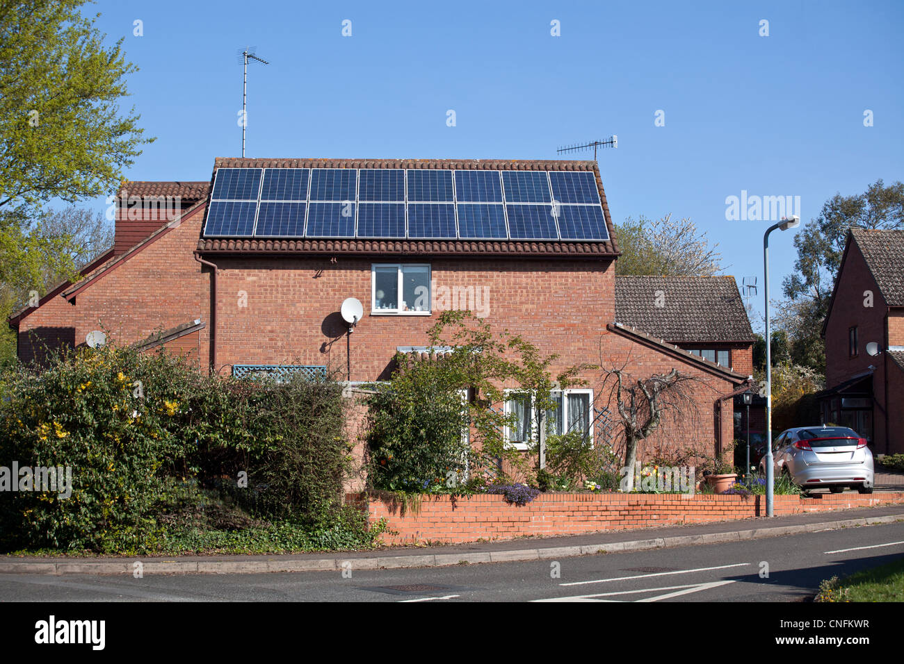 Solar panels uk hi-res stock photography and images - Alamy