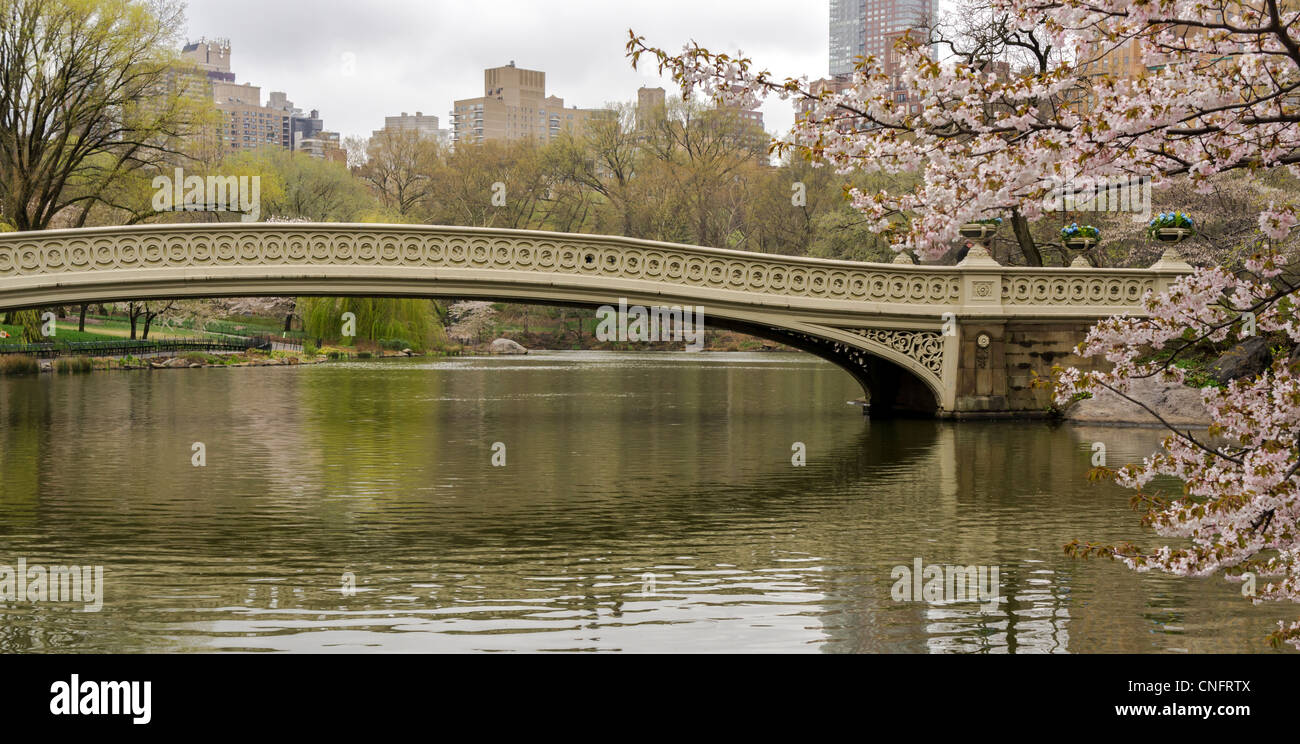 Central Park, New York City, Bow Bridge Stock Photo - Alamy