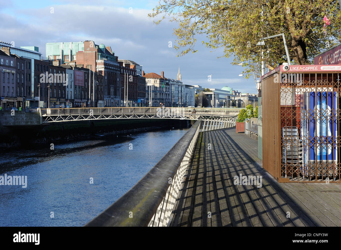 Boardwalk, River Liffey, Dublin City, Ireland Stock Photo - Alamy