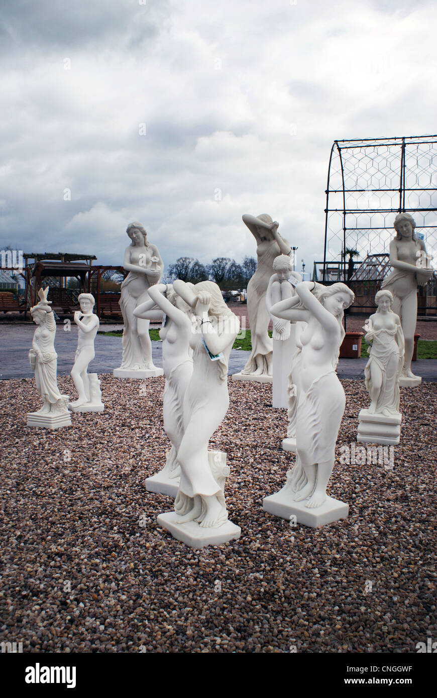 White statues hi-res stock photography and images - Alamy