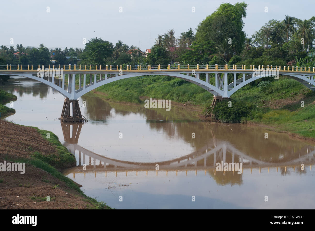 An old bridge over Stung Sangke River during dry season in Battambang ...