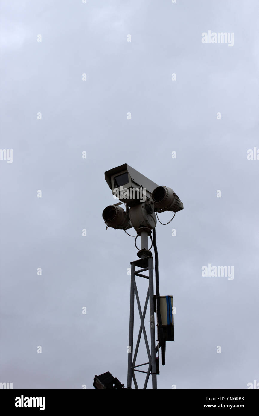 Mast camera hi-res stock photography and images - Alamy