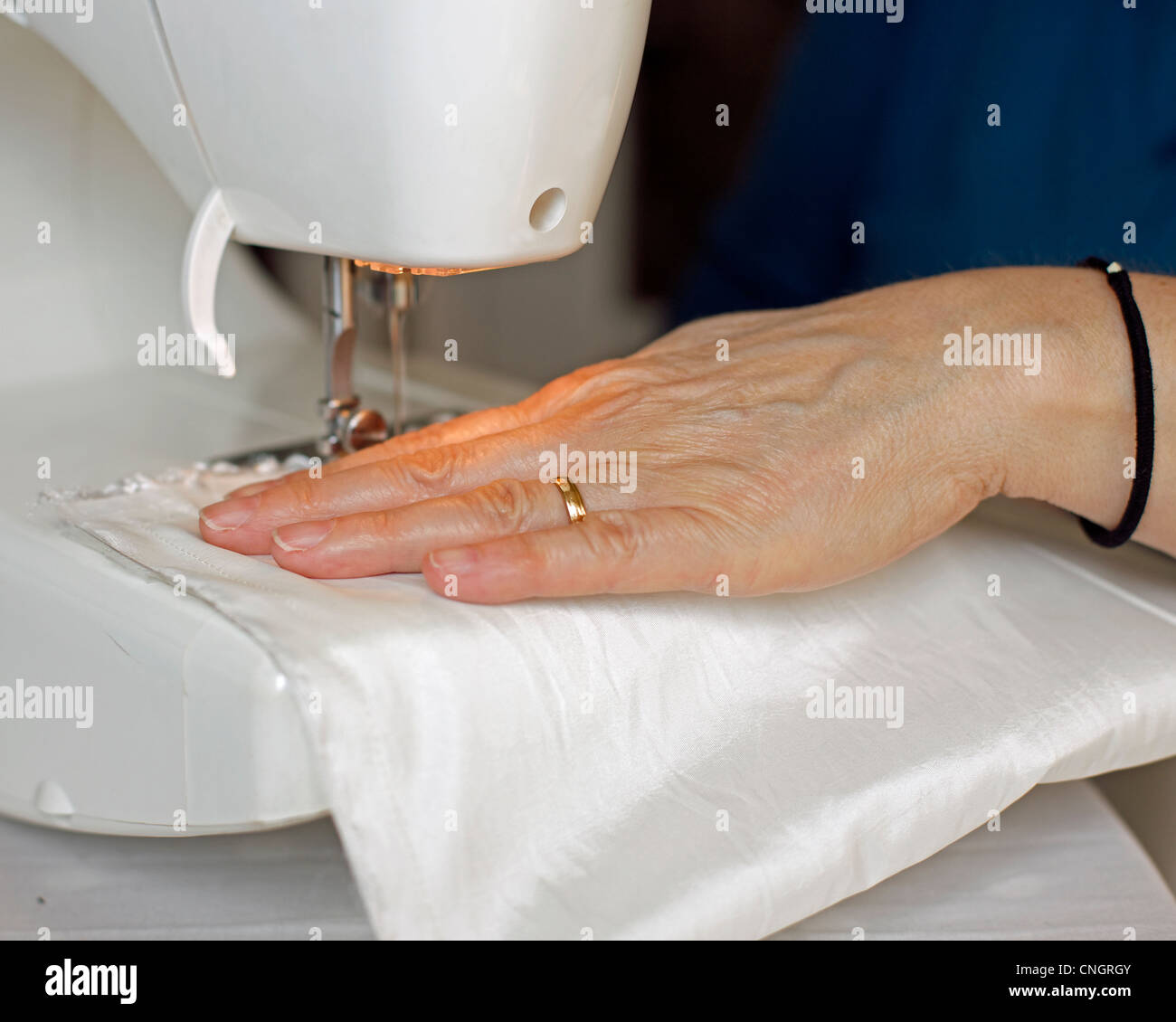 electric sewing machine Stock Photo - Alamy