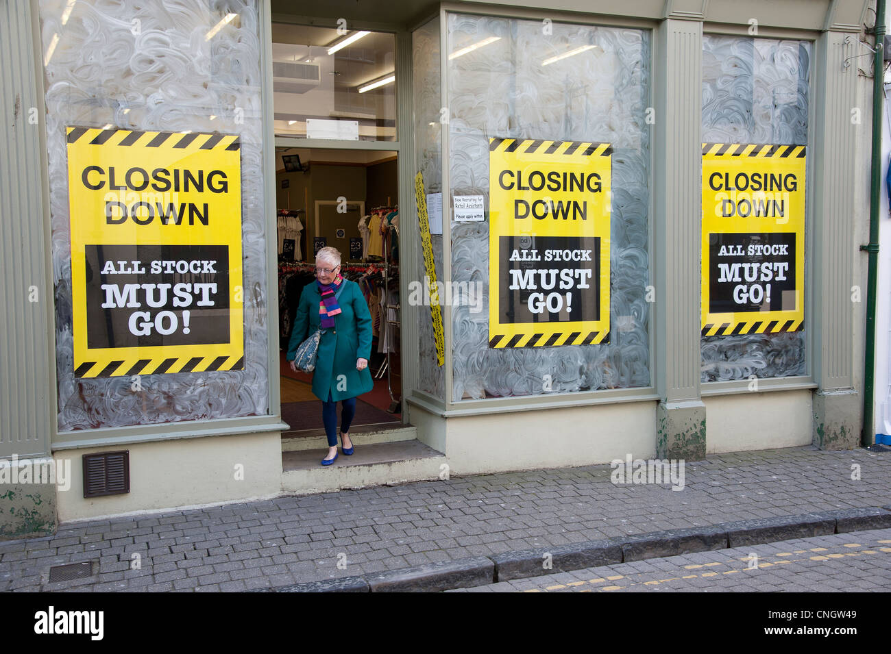 Closing down signs hi-res stock photography and images - Alamy