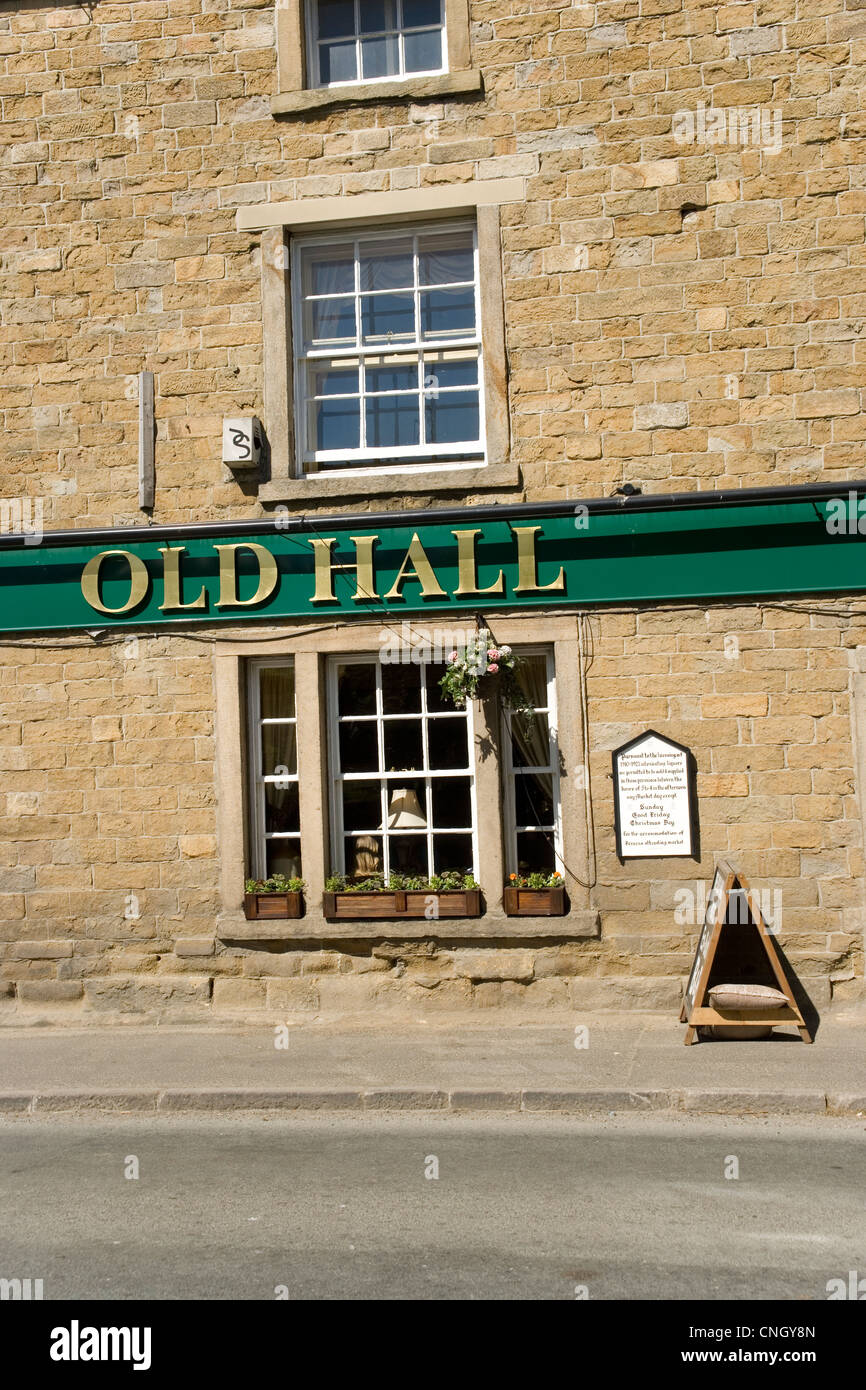 Old hall hotel hope hi-res stock photography and images - Alamy
