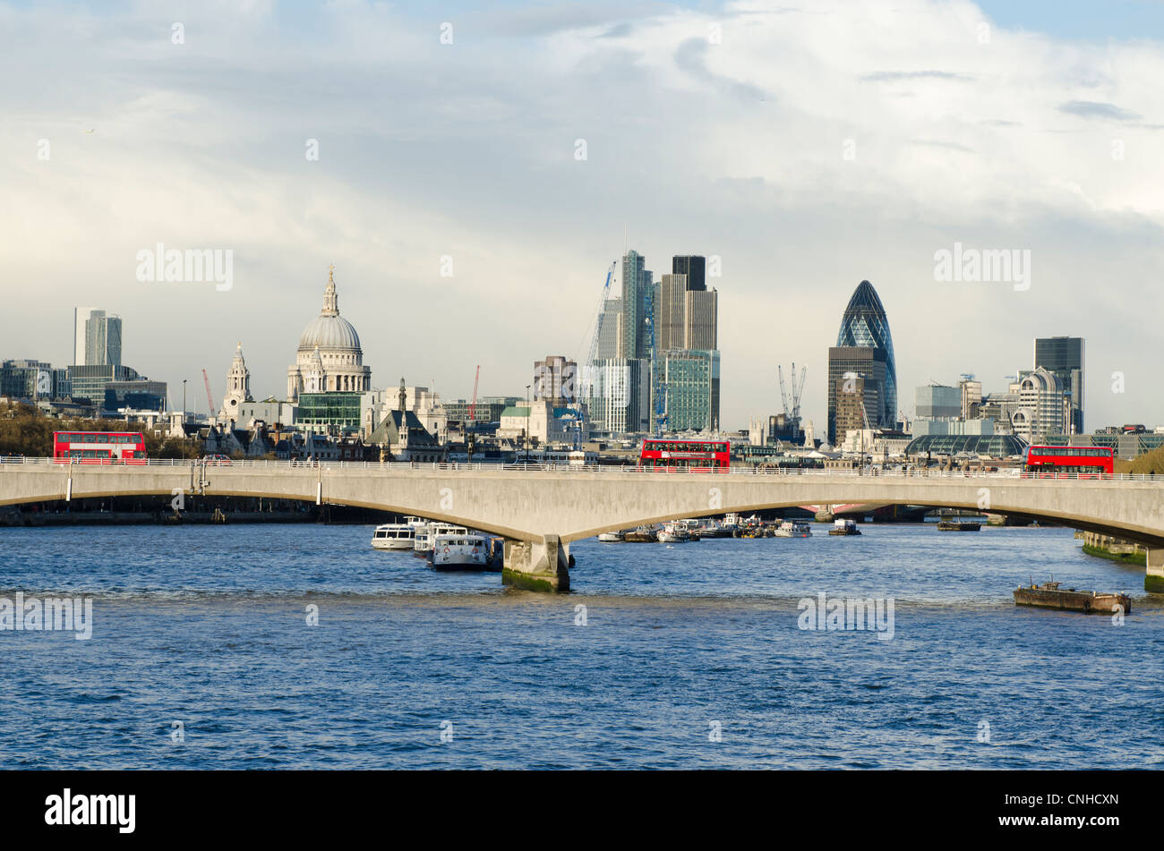 Waterloo bridge skyline london hi-res stock photography and images - Alamy