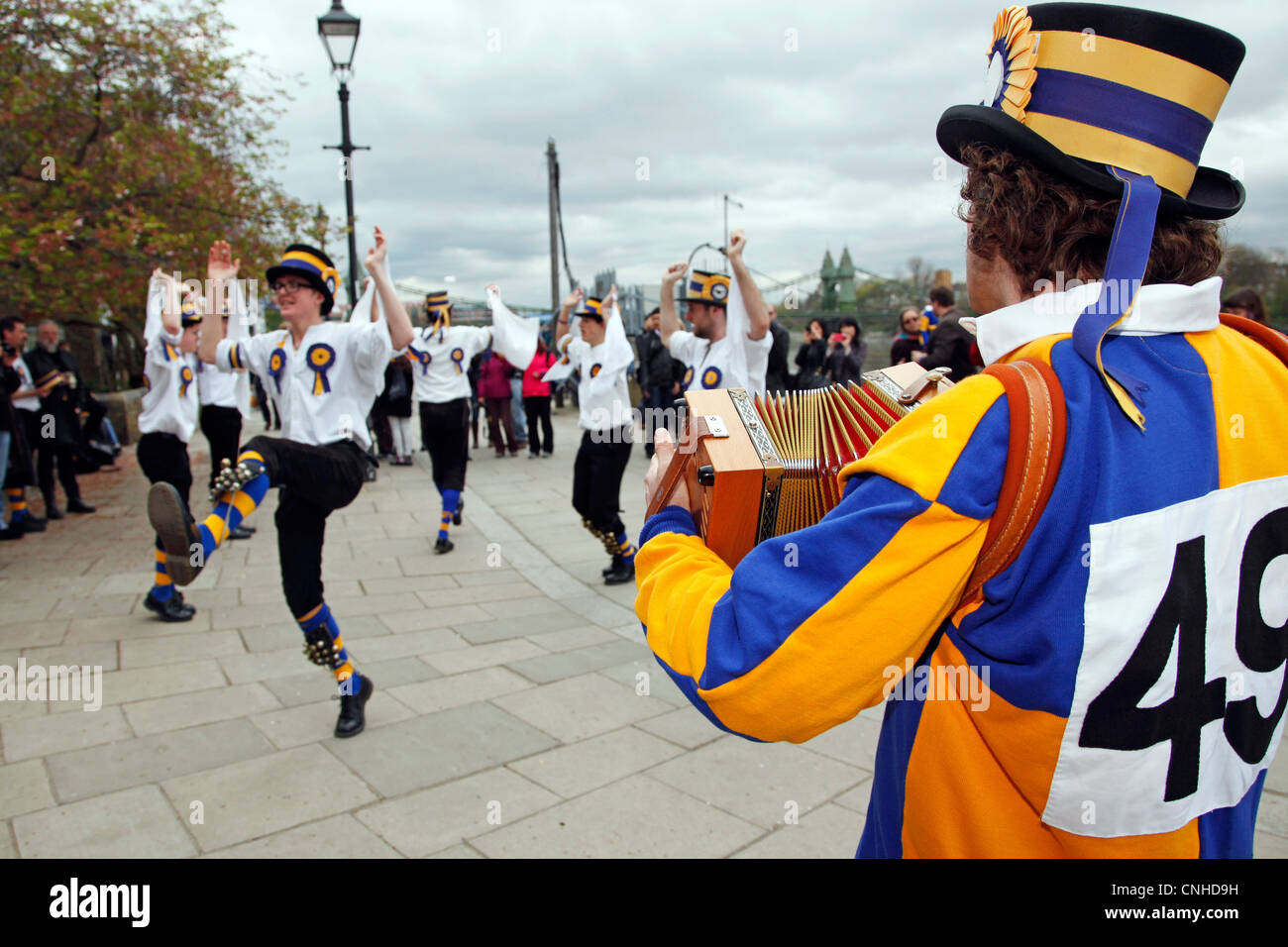 Hammersmith Morris Men dancers, doing traditional Morris Dancing Stock ...