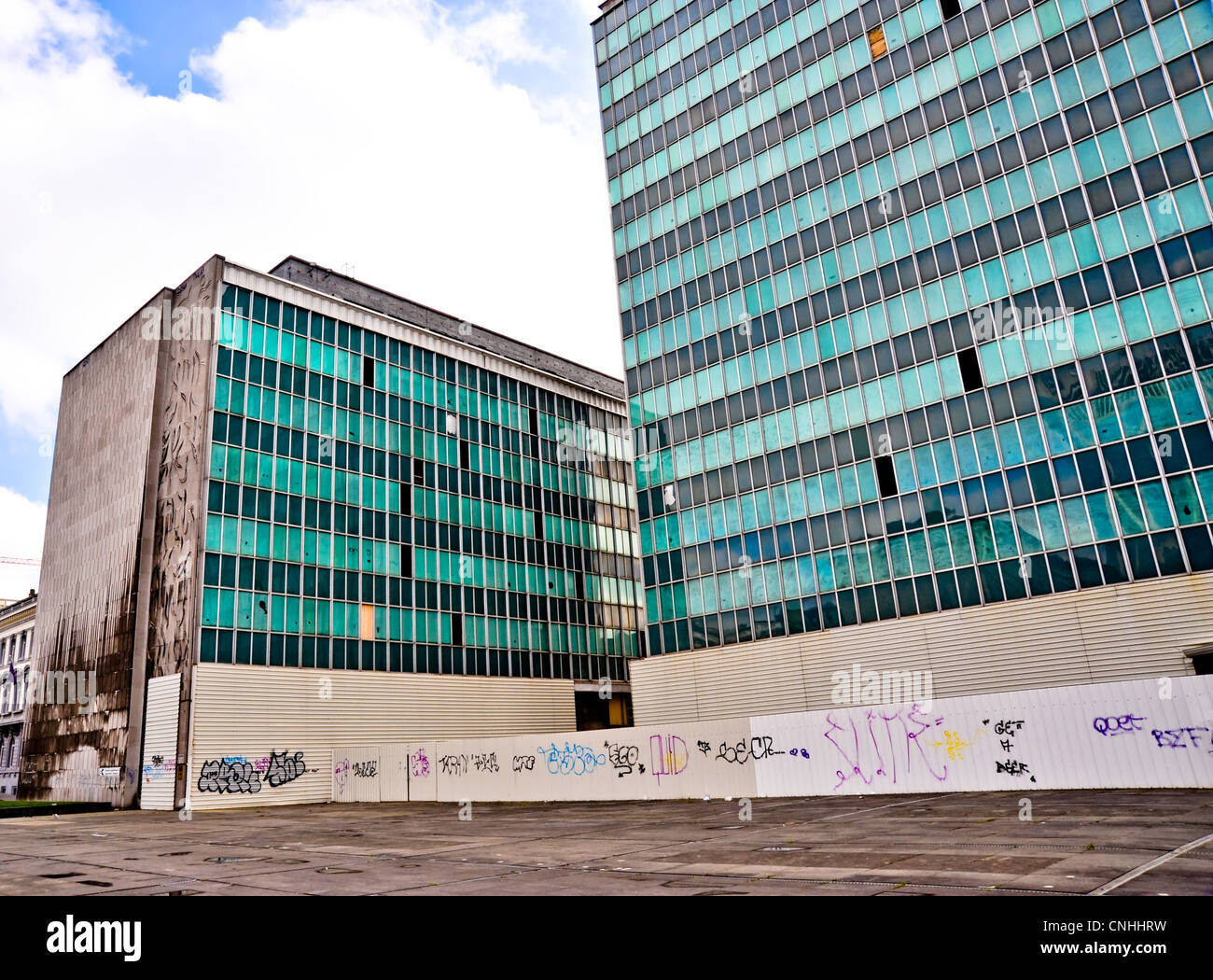 Rundown office buildings broken out hi-res stock photography and images ...