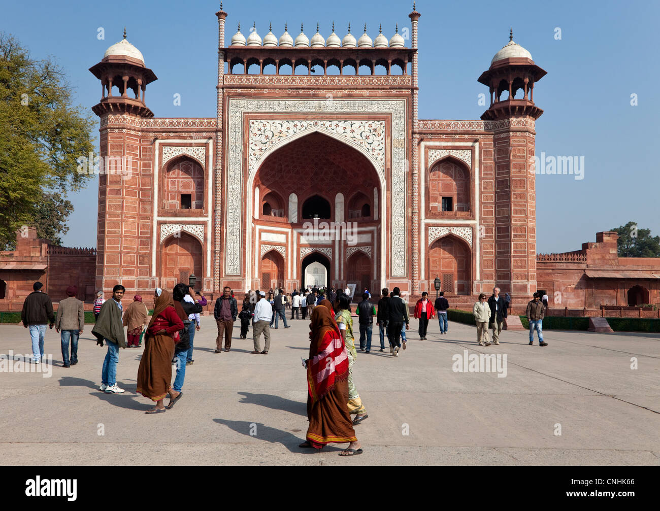 Entrance gate of taj mahal hi-res stock photography and images - Alamy