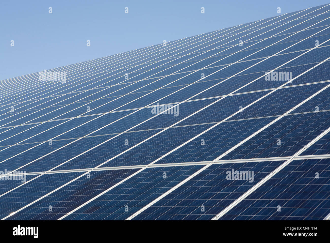 Rows of solar panels hi-res stock photography and images - Alamy