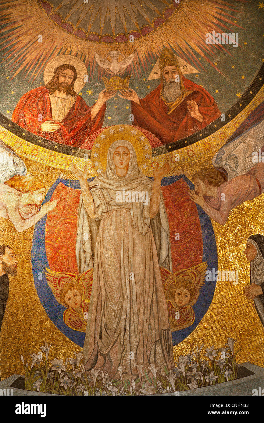 Virgin mary mosaic hi-res stock photography and images - Alamy
