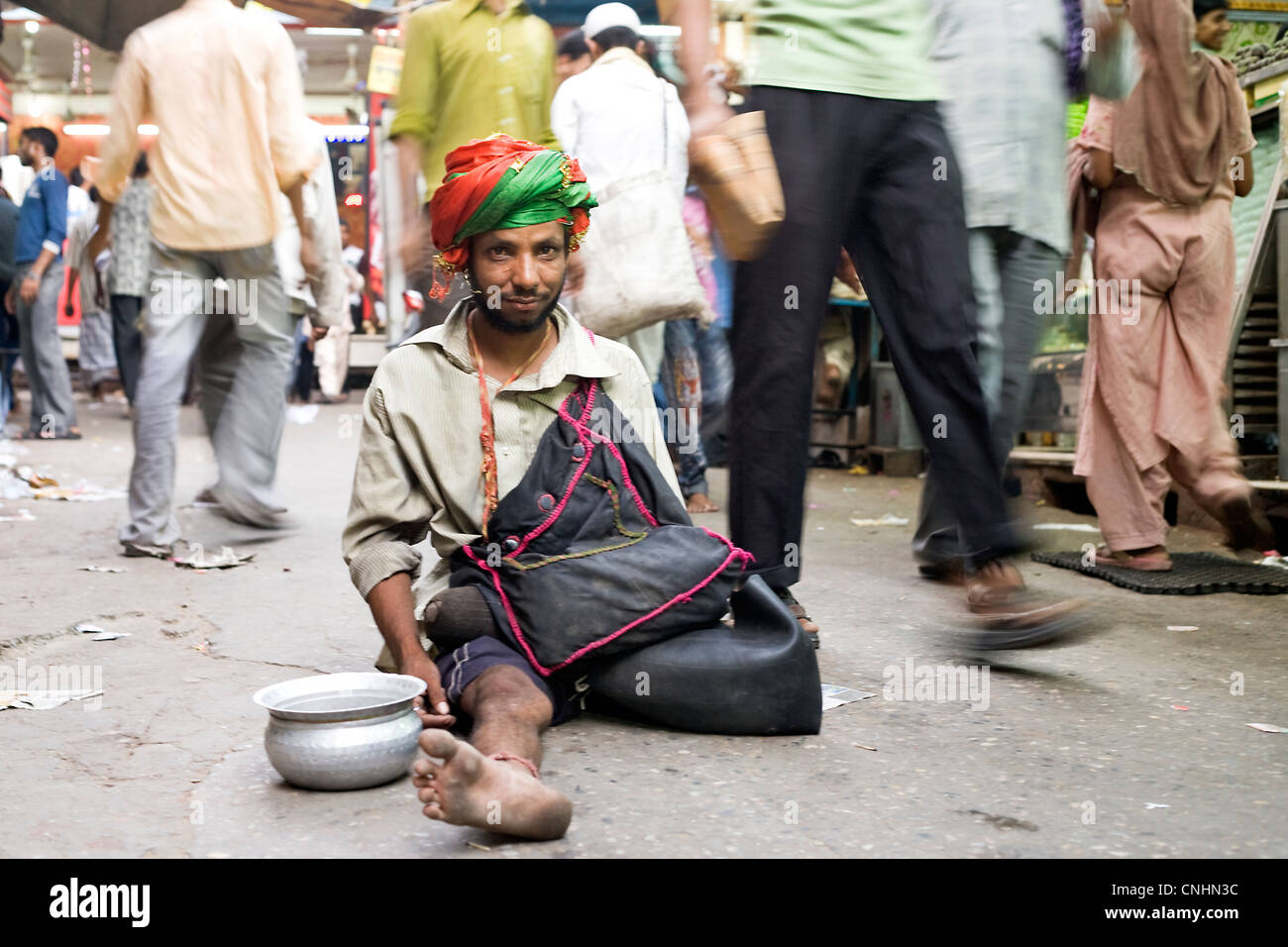 Muslim beggar hi-res stock photography and images - Alamy