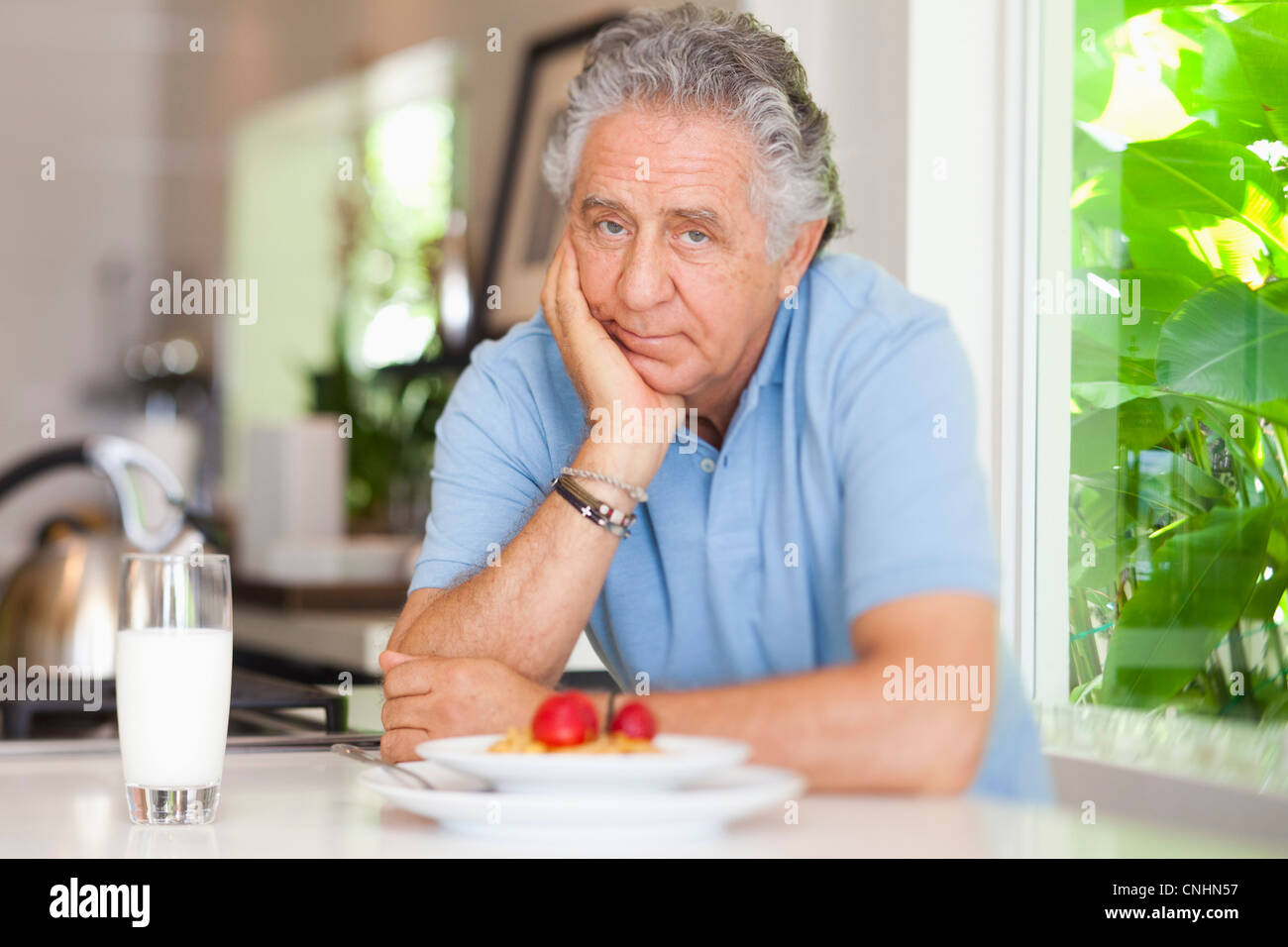 Leaning on a window hi-res stock photography and images - Alamy