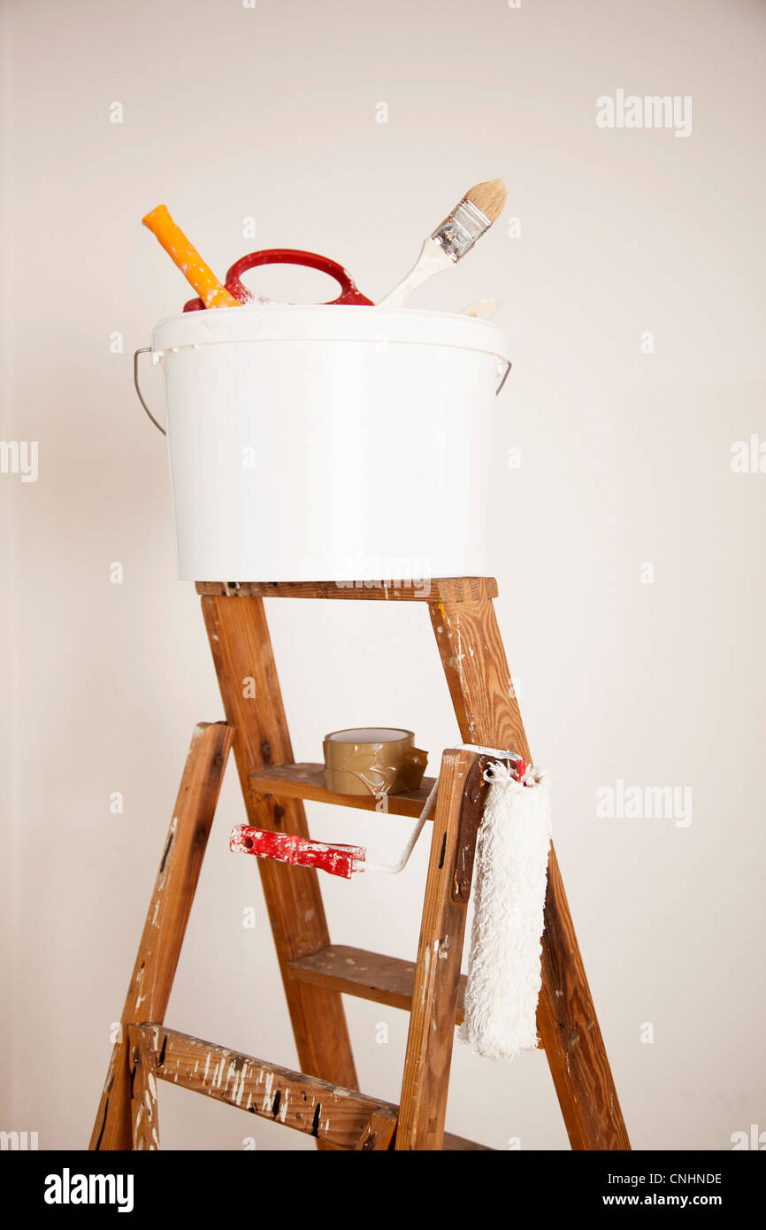 Bucket with paint hi-res stock photography and images - Alamy