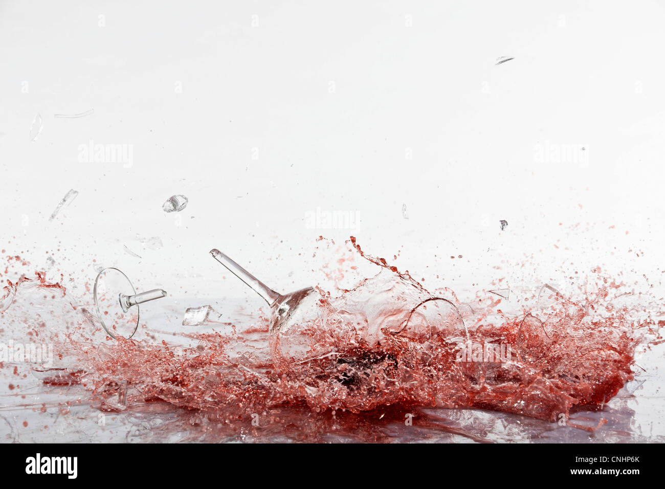 Smashing glasses hi-res stock photography and images - Alamy
