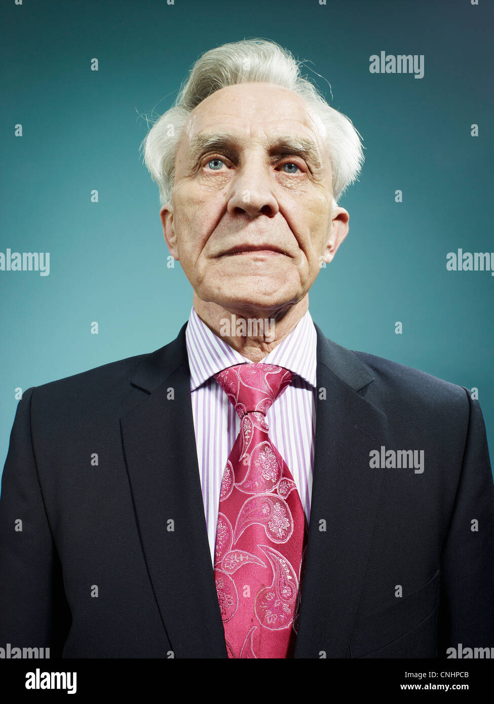 Wearing suit and tie hi-res stock photography and images - Alamy
