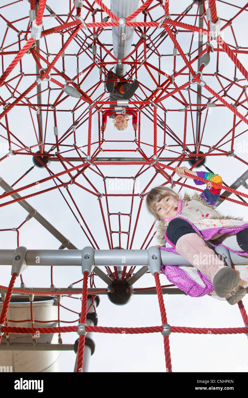 Jungle gym hi-res stock photography and images - Alamy