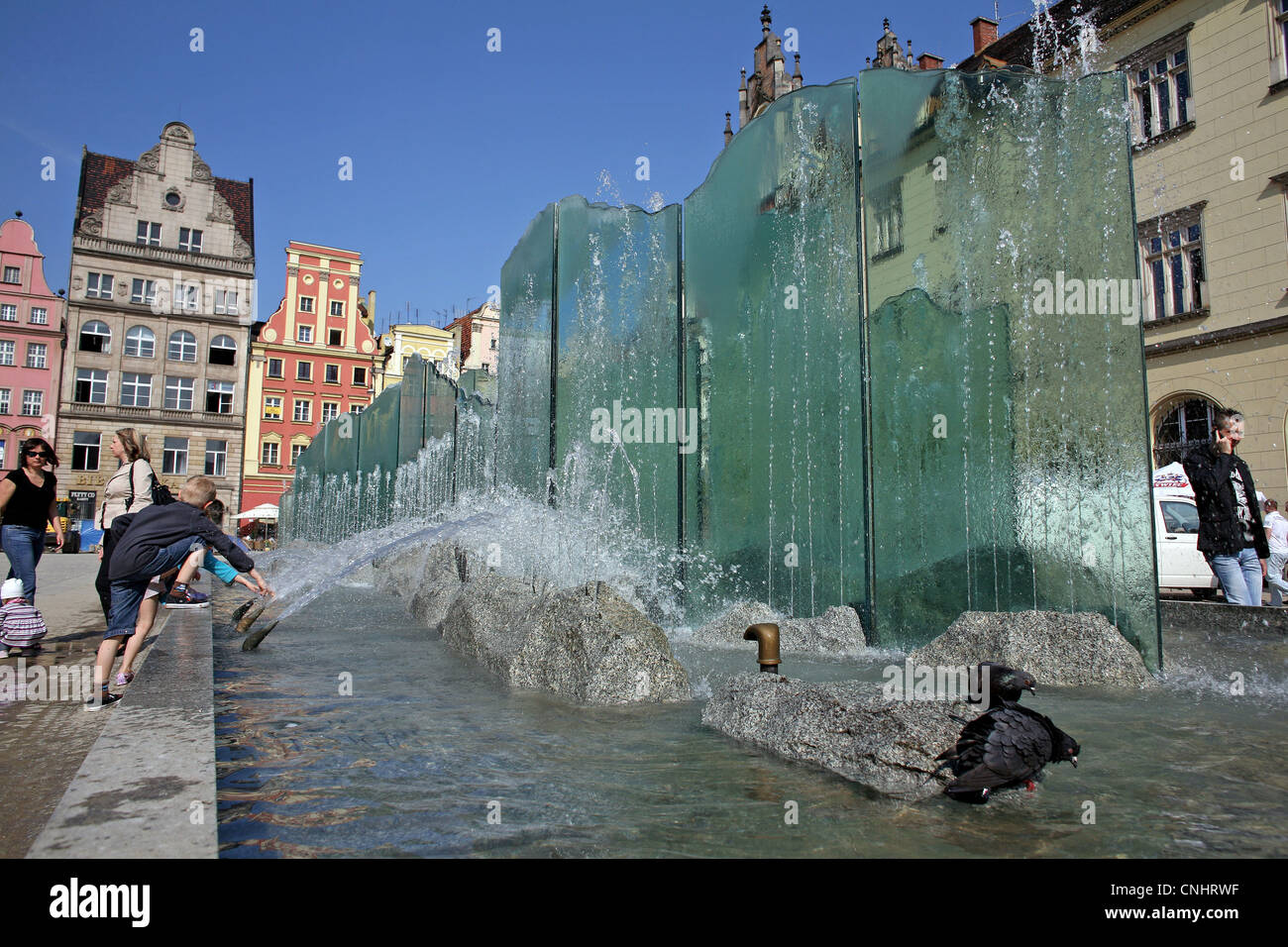 Wroclaw, Old Town, Main Square, fountain. (CTK Photo/Michal Okla Stock ...