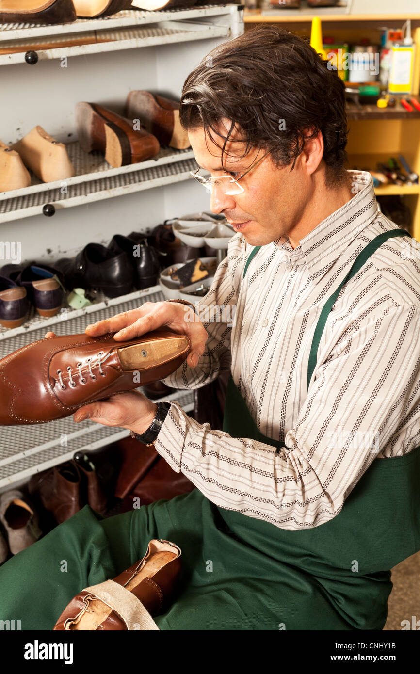 Shoemaker hi-res stock photography and images - Alamy
