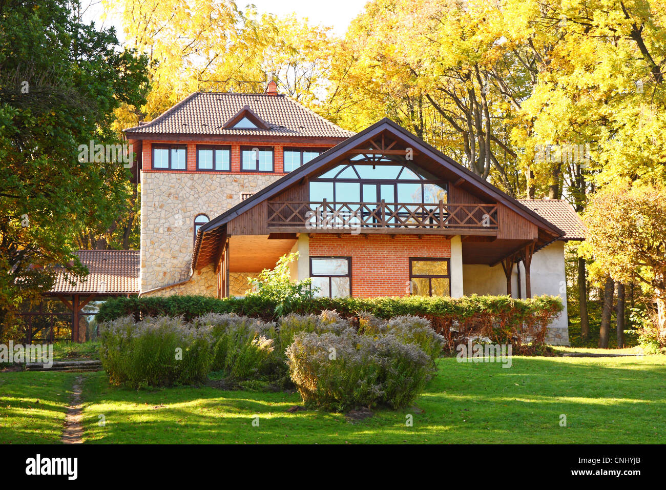 Countryside house home building hi-res stock photography and images - Alamy