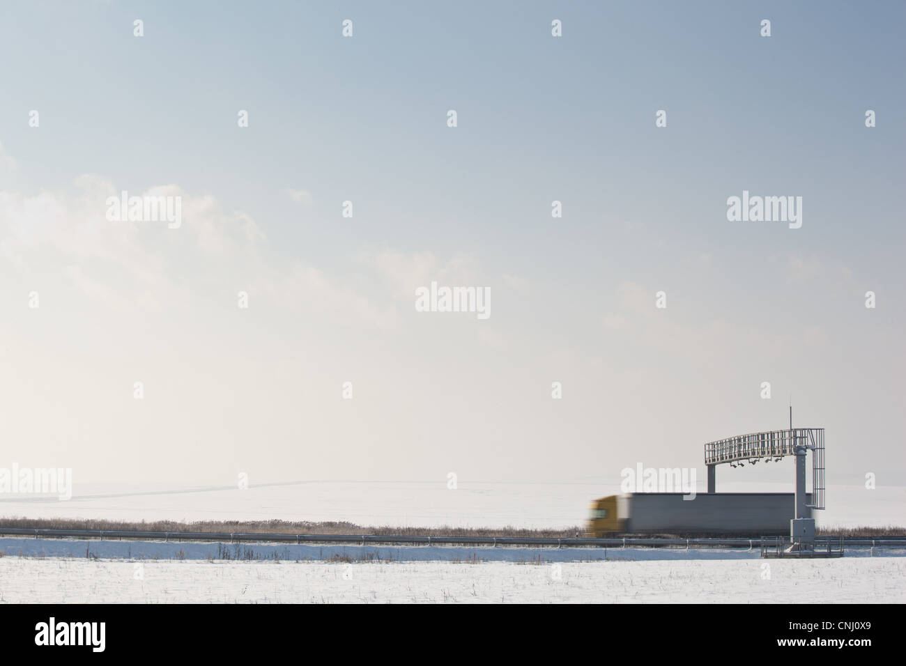 Lorry bridge warning sign hi-res stock photography and images - Alamy
