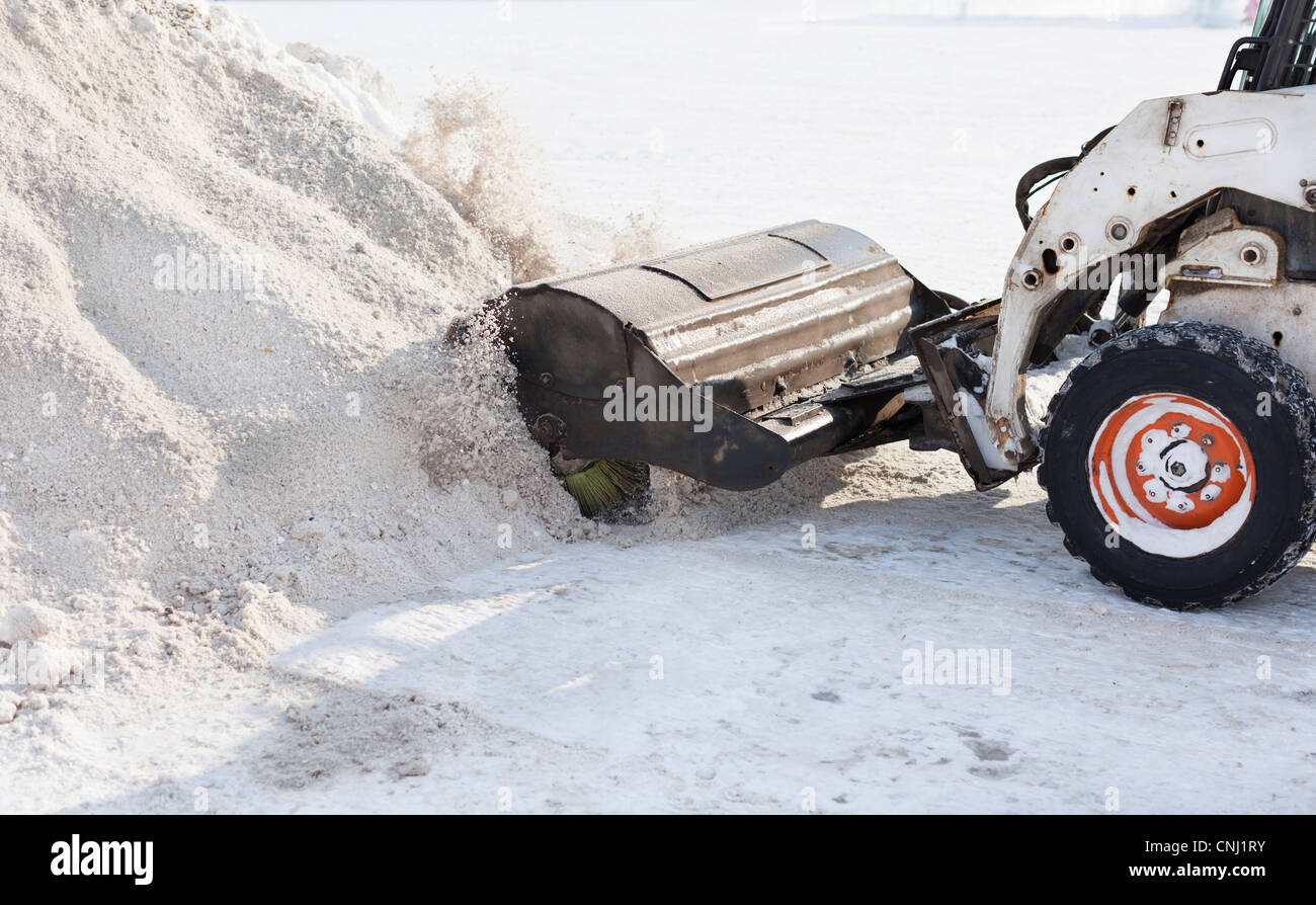 Remowing hi-res stock photography and images - Alamy