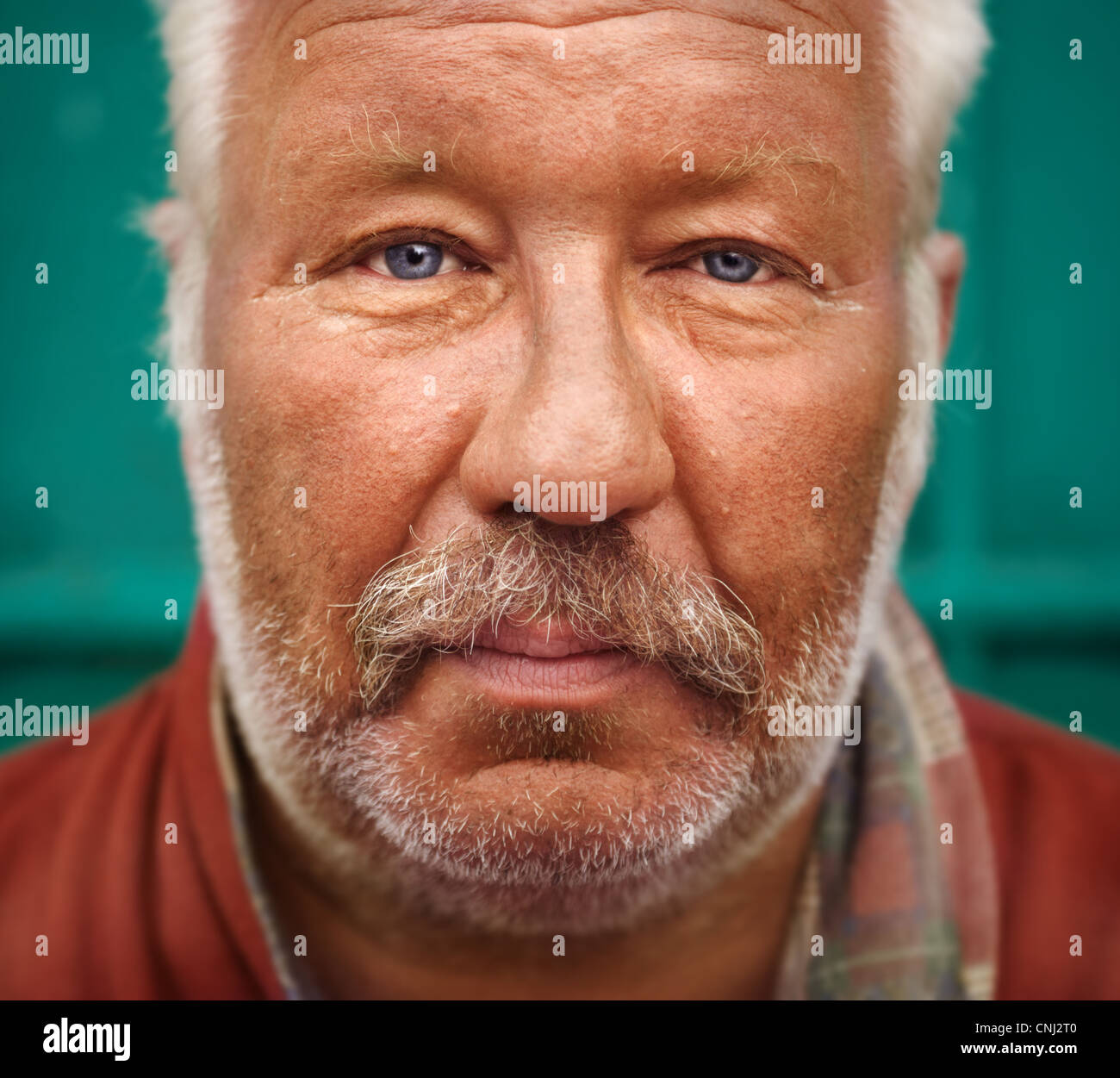 Senior homeless men hi-res stock photography and images - Alamy