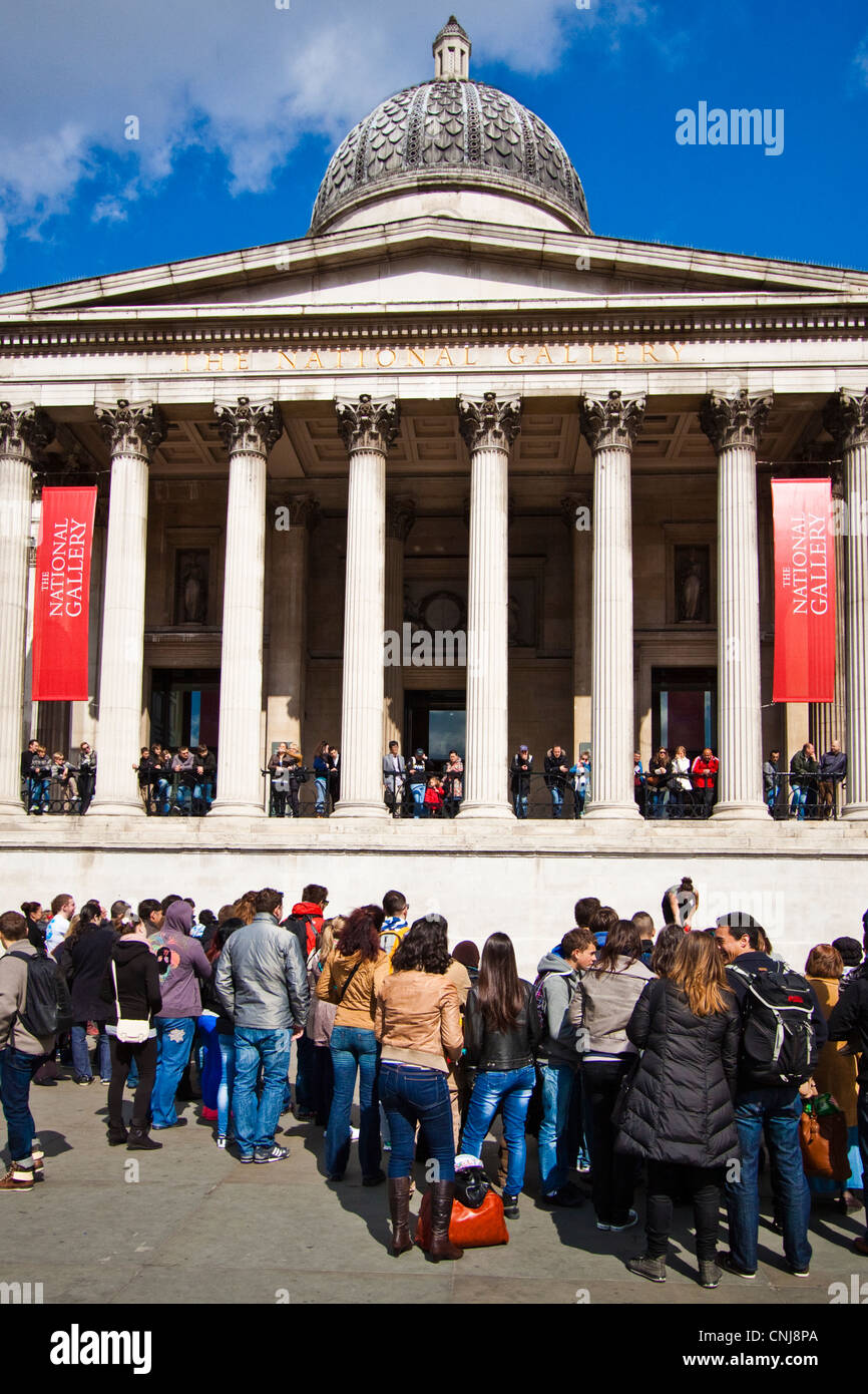National gallery crowd hi-res stock photography and images - Alamy