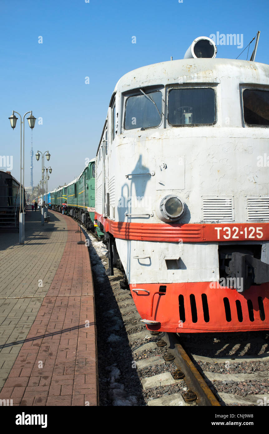 Freight locomotive hi-res stock photography and images - Alamy
