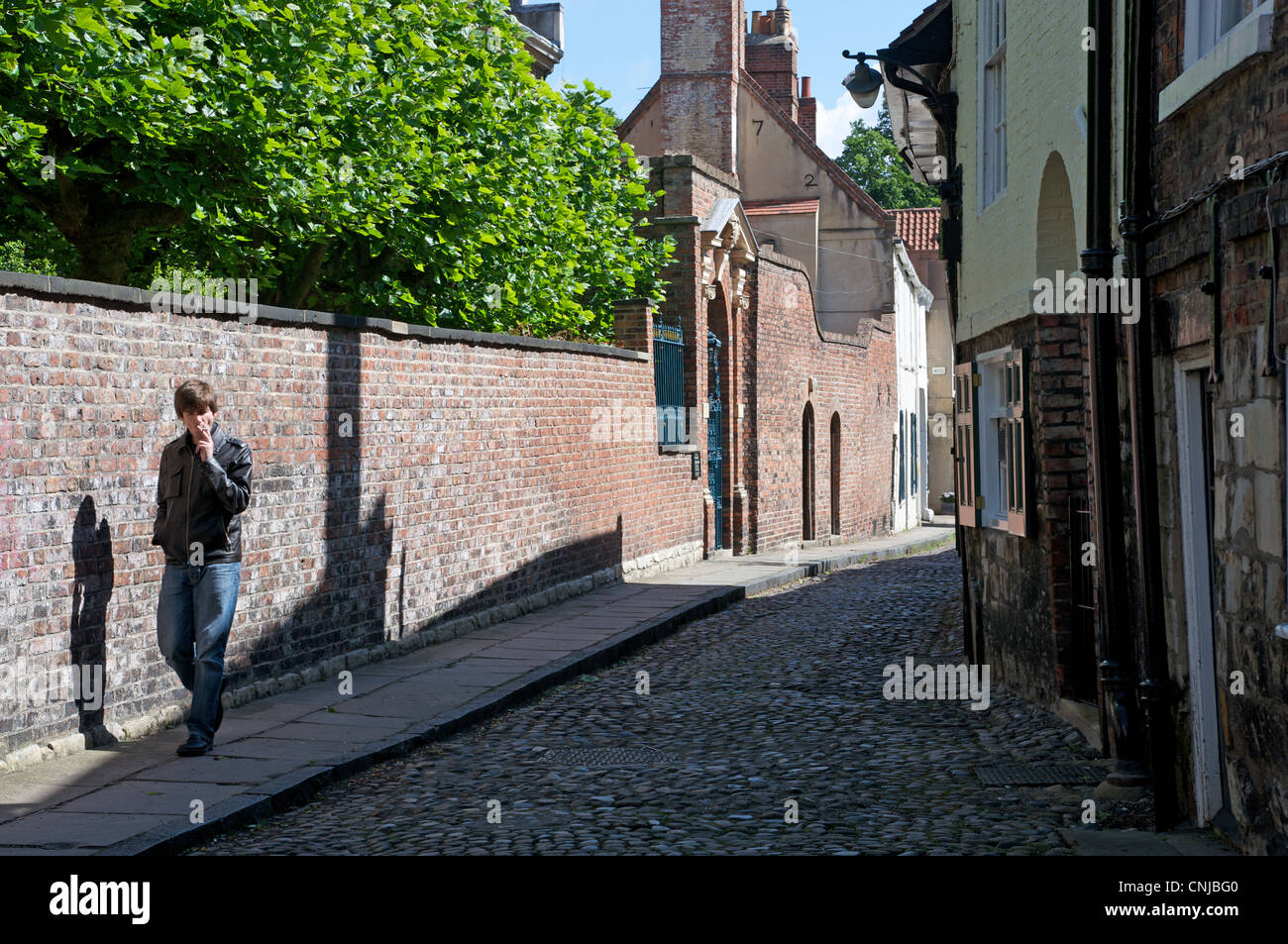 Back yorkshire street hi-res stock photography and images - Alamy