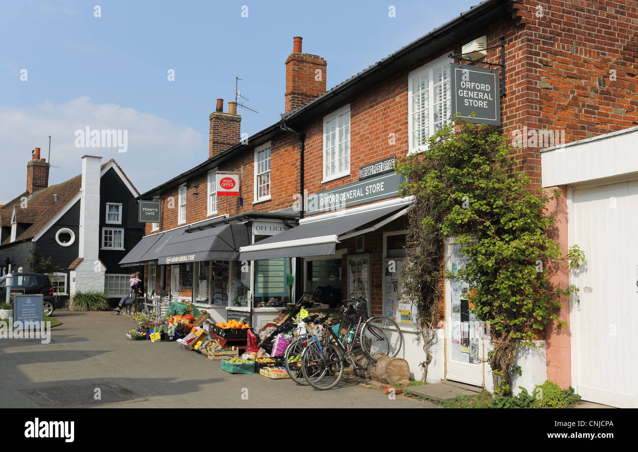 Village shops hi-res stock photography and images - Alamy