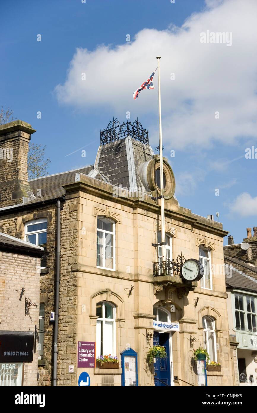 Public Library in Whaley Bridge in Derbyshire Stock Photo - Alamy